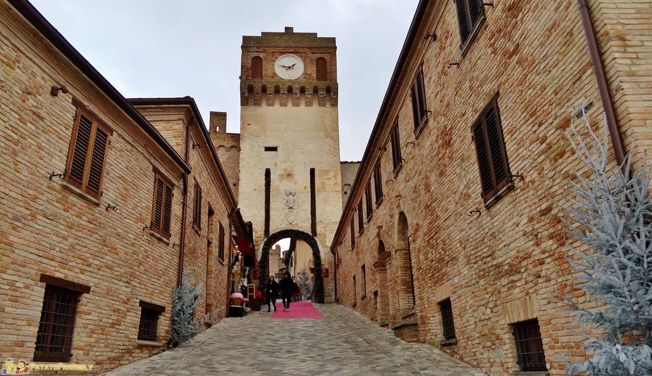 Cosa vedere a Gradara: il Castello di Gradara e il cimitero ...