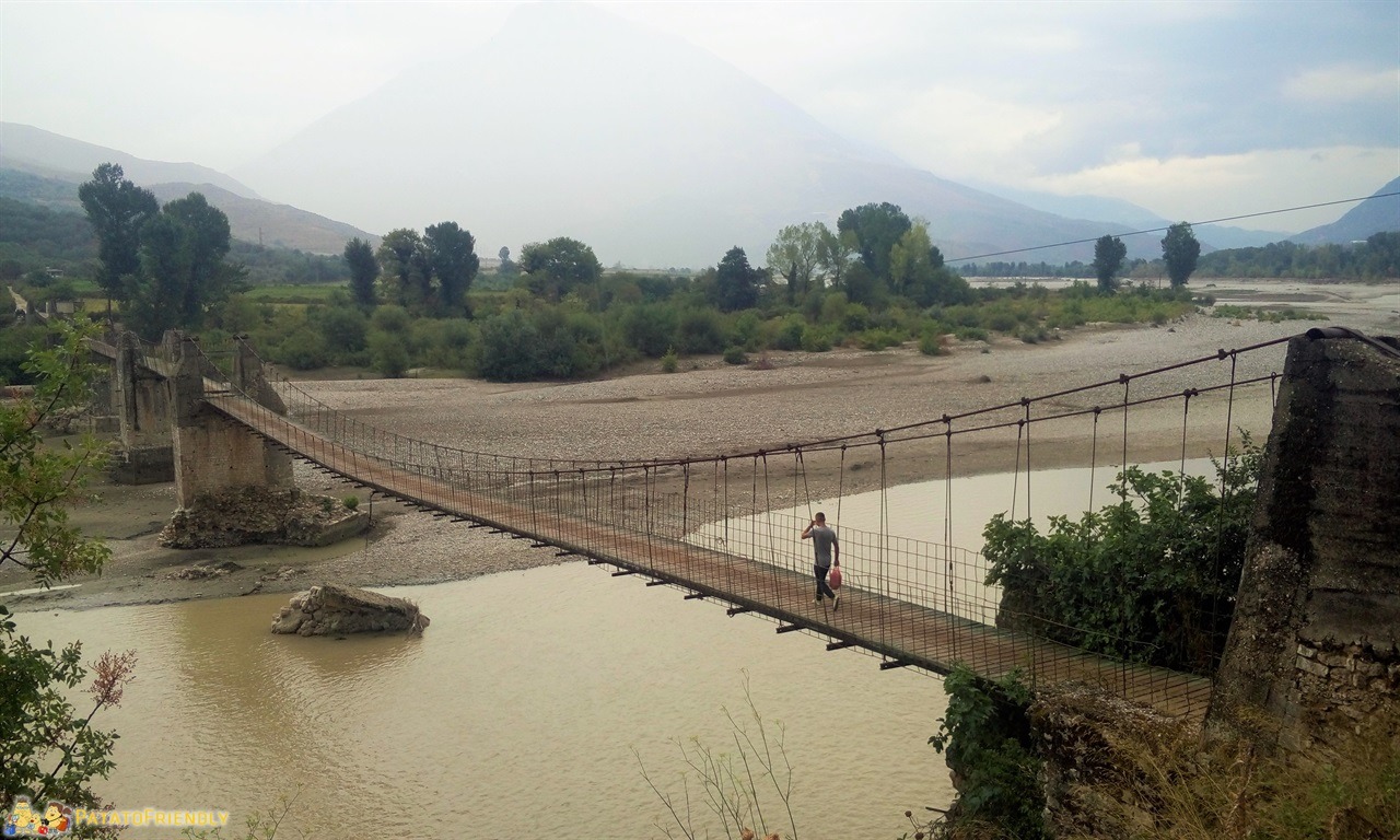 Tappa a sorpresa nel nostro viaggio in Albania: Tepelene - Patatofriendly